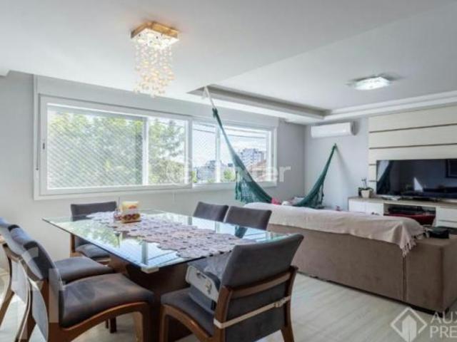 Apartamento, 3 dormitórios, 104.16 m², em Petrópolis