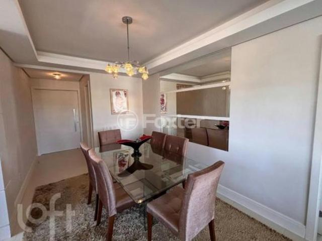 Apartamento, 3 dormitórios, 105.25 m², em Centro