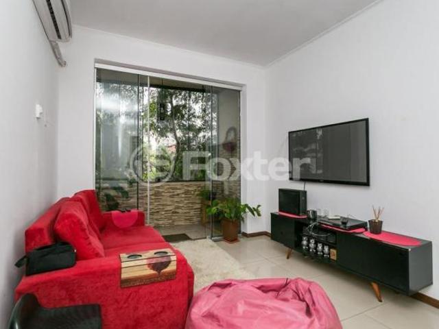 Apartamento, 3 dormitórios, 105.3 m², em Petrópolis