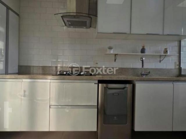 Apartamento, 3 dormitórios, 105 m², em Centro