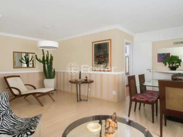 Apartamento, 3 dormitórios, 105 m², em Jardim Paulista
