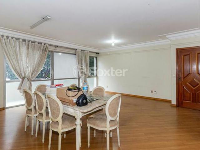 Apartamento, 3 dormitórios, 106 m², em Bom Retiro