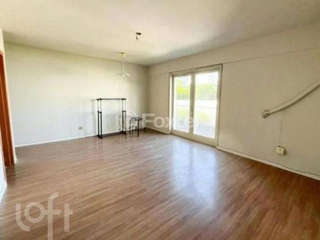 Apartamento, 3 dormitórios, 109.97 m², em Petrópolis