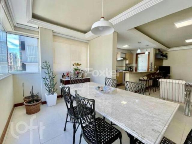 Apartamento, 3 dormitórios, 109 m², em Navegantes