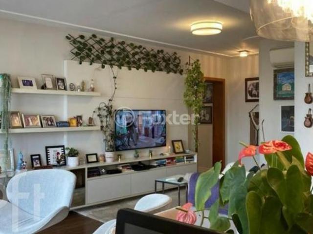 Apartamento, 3 dormitórios, 109 m², em Independência