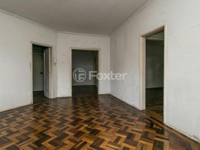 Apartamento, 3 dormitórios, 113.75 m², em Petrópolis