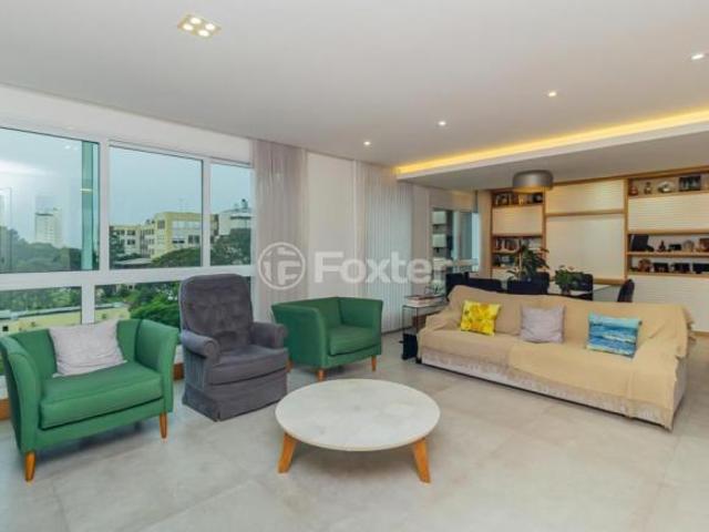 Apartamento, 3 dormitórios, 110 m², em Auxiliadora