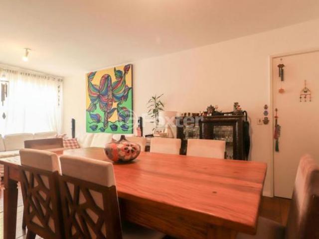 Apartamento, 3 dormitórios, 110 m², em Higienópolis