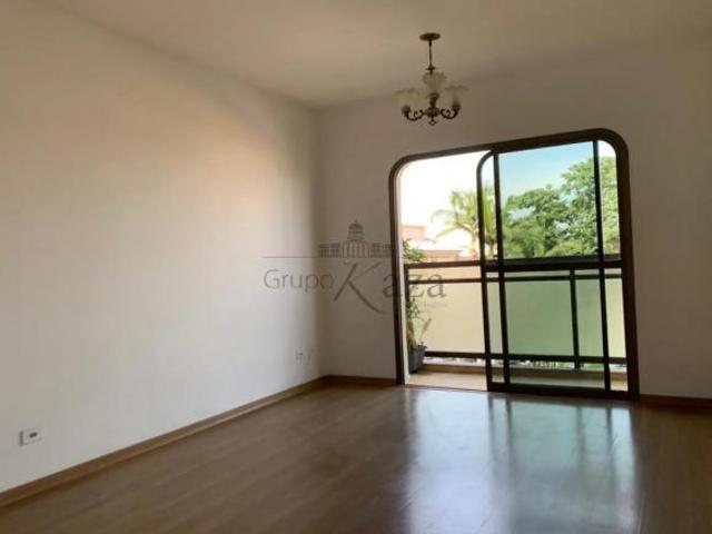 Apartamento 3 Dormitórios 110m² Edifício Anchieta Centro Jacareí