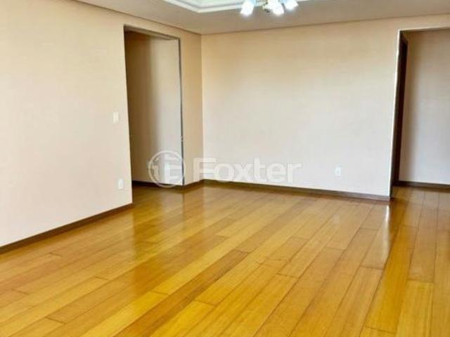 Apartamento, 3 dormitórios, 111.58 m², em Centro