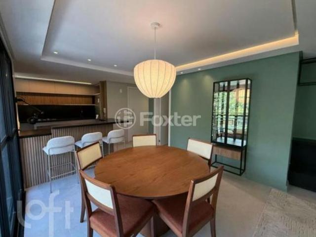 Apartamento, 3 dormitórios, 112.58 m², em Cristal