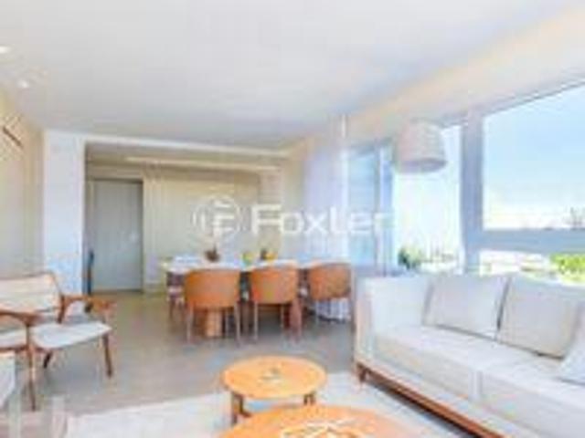 Apartamento, 3 dormitórios, 112.8 m², em Auxiliadora
