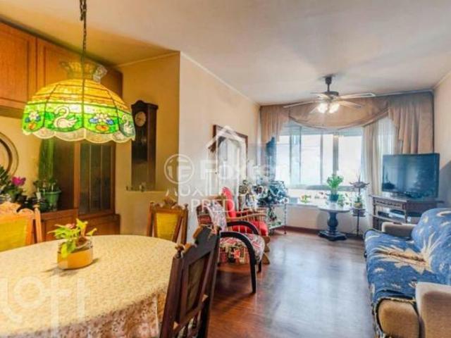 Apartamento, 3 dormitórios, 112 m², em Petrópolis