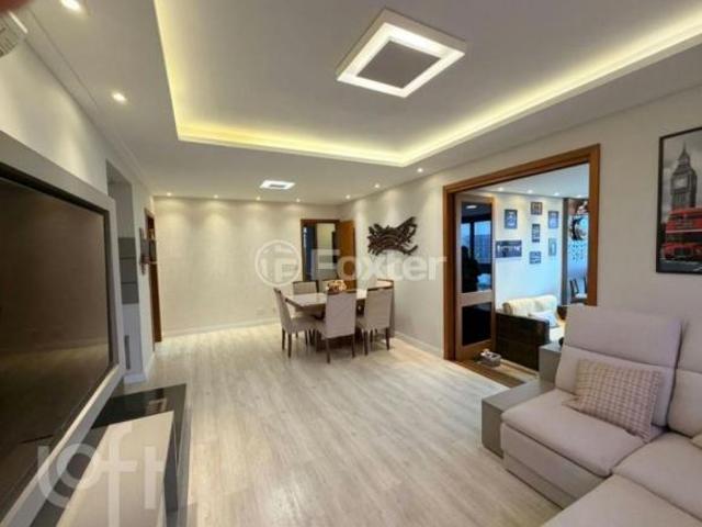 Apartamento, 3 dormitórios, 117.27 m², em Petrópolis