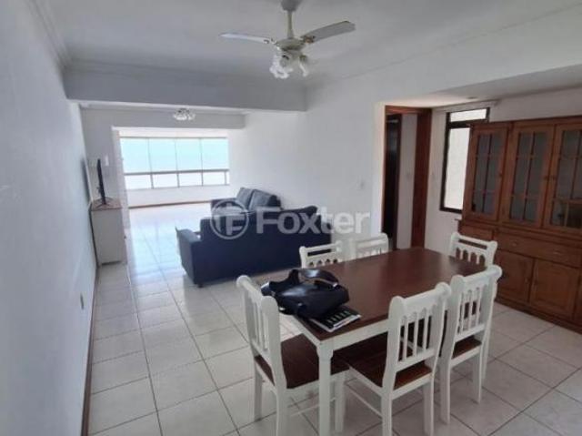 Apartamento, 3 dormitórios, 117.3 m², em Centro