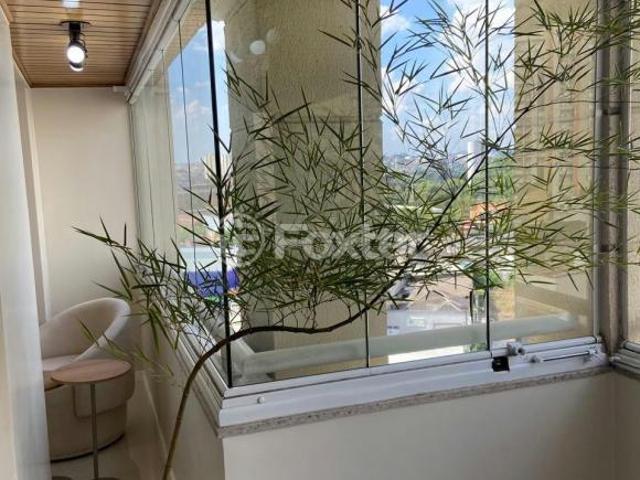Apartamento, 3 dormitórios, 114 m², em Centro