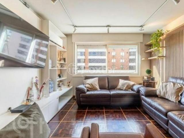 Apartamento, 3 dormitórios, 115.7 m², em Menino Deus