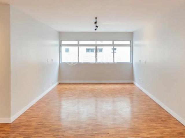 Apartamento, 3 dormitórios, 115 m², em Vila Uberabinha
