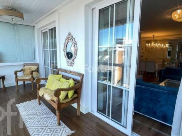 Apartamento, 3 dormitórios, 116.23 m², em Vila Suica