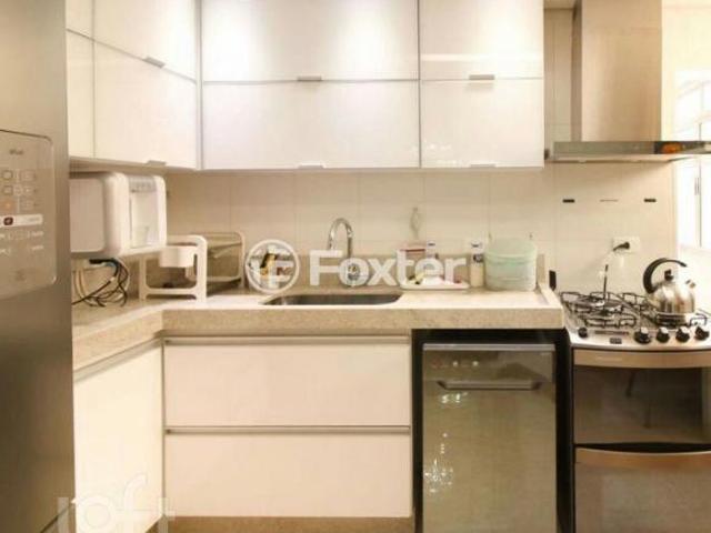 Apartamento, 3 dormitórios, 116 m², em Cerqueira César