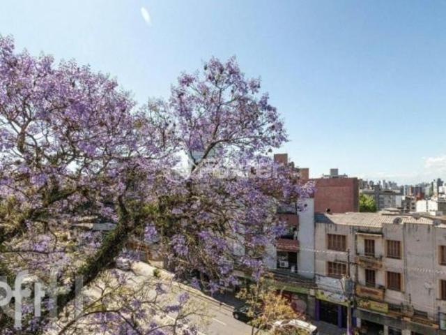Apartamento, 3 dormitórios, 116 m², em Petrópolis