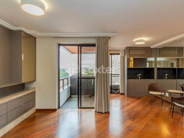 Apartamento, 3 dormitórios, 116 m², em Vila Mariana