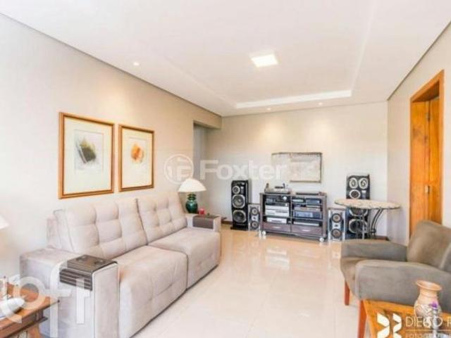 Apartamento, 3 dormitórios, 118.02 m², em Passo da Areia