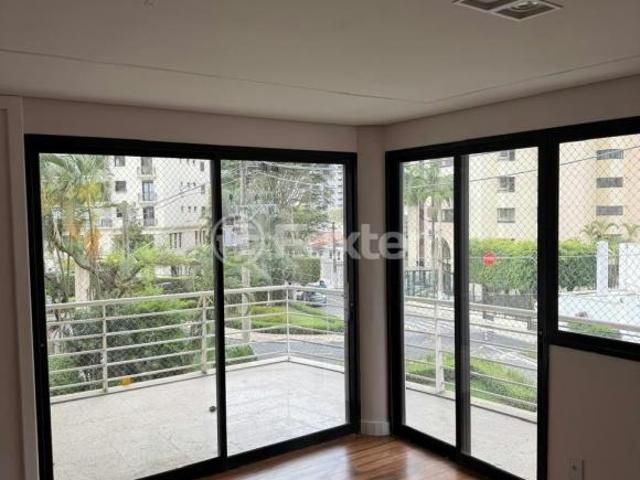 Apartamento, 3 dormitórios, 118 m², em Jardim Vila Mariana