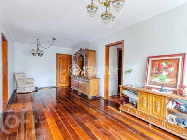Apartamento, 3 dormitórios, 119.58 m², em Menino Deus