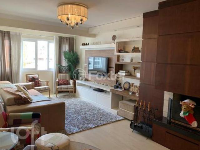 Apartamento, 3 dormitórios, 119.31 m², em Centro