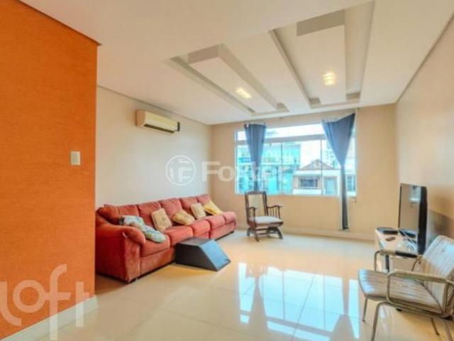 Apartamento, 3 dormitórios, 123.48 m², em Rio Branco