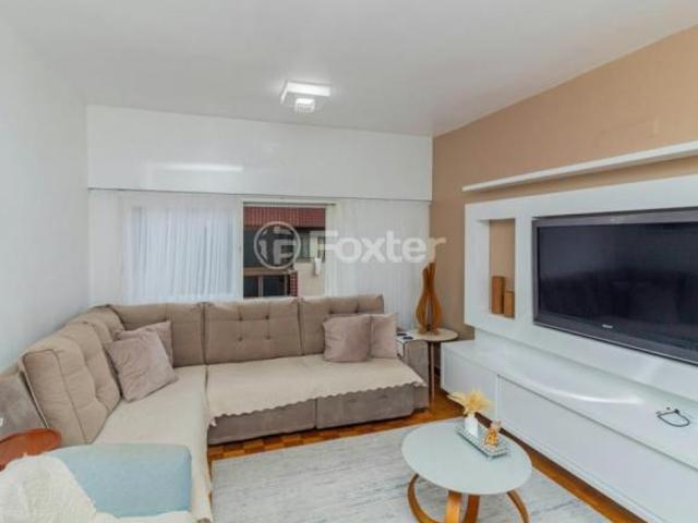 Apartamento, 3 dormitórios, 123.7 m², em Menino Deus