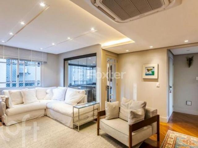 Apartamento, 3 dormitórios, 123.29 m², em Petrópolis