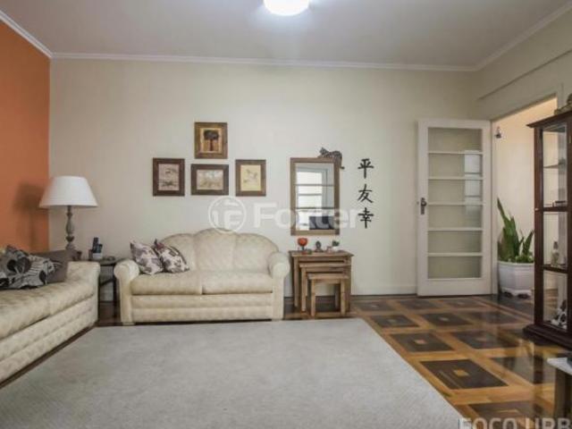 Apartamento, 3 dormitórios, 123 m², em Independência