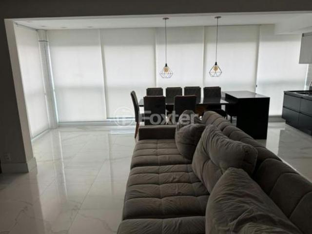 Apartamento, 3 dormitórios, 123 m², em Vila Pompéia
