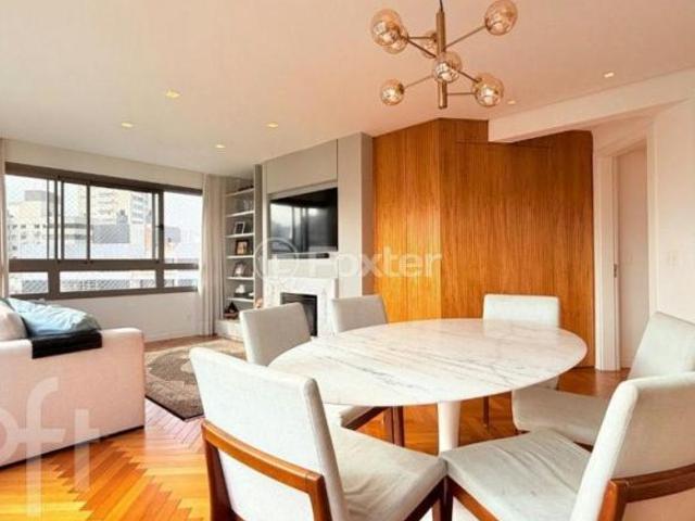 Apartamento, 3 dormitórios, 120.48 m², em Petrópolis