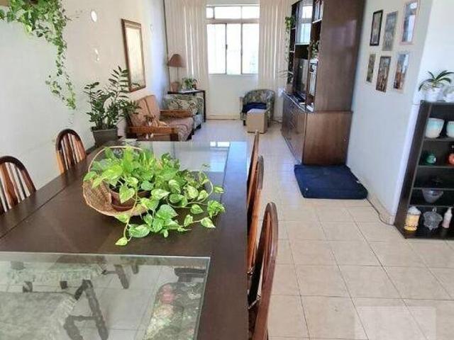 Apartamento 3 dormitórios, 120 m2 bem distribuídos Santa Cecília
