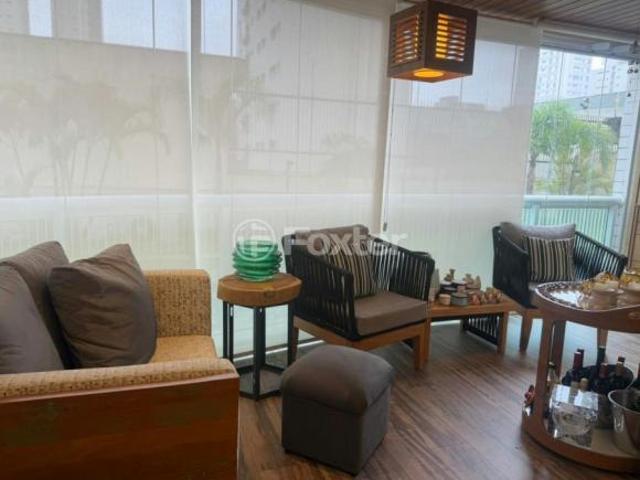Apartamento, 3 dormitórios, 120 m², em Mooca