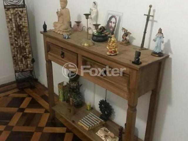 Apartamento, 3 dormitórios, 120 m², em Azenha