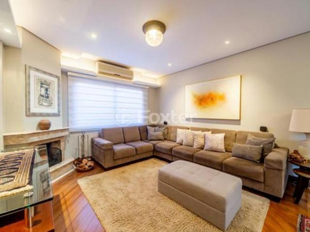 Apartamento, 3 dormitórios, 120 m², em Higienópolis