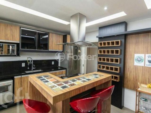 Apartamento, 3 dormitórios, 120 m², em Jardim Botânico