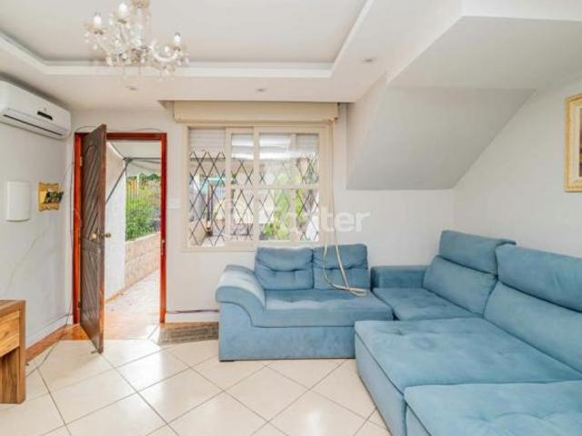 Apartamento, 3 dormitórios, 120 m², em Partenon