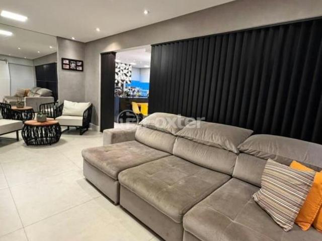 Apartamento, 3 dormitórios, 120 m², em Santa Teresinha