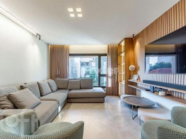 Apartamento, 3 dormitórios, 124.42 m², em Moinhos de Vento