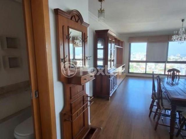 Apartamento, 3 dormitórios, 124 m², em Higienópolis