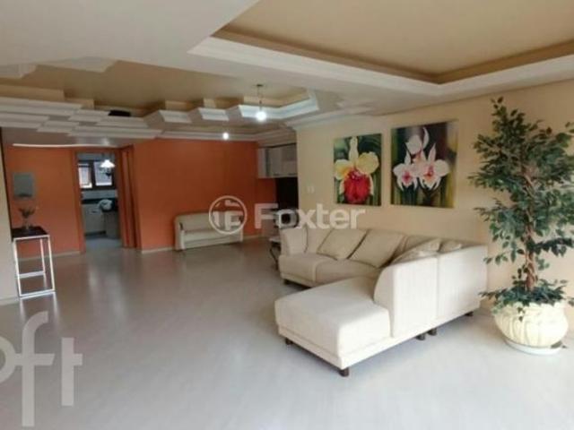 Apartamento, 3 dormitórios, 125.4 m², em Morro do Espelho