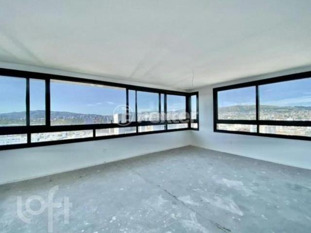 Apartamento, 3 dormitórios, 125.33 m², em Petrópolis