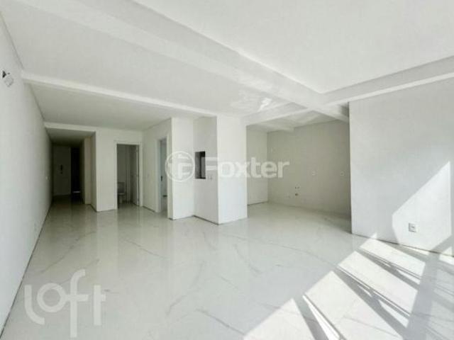 Apartamento, 3 dormitórios, 126.3 m², em Centro