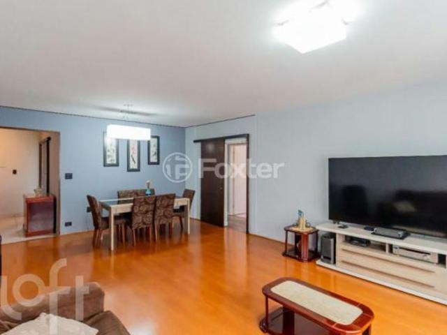 Apartamento, 3 dormitórios, 126 m², em Santana
