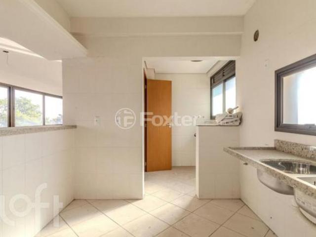 Apartamento, 3 dormitórios, 128.4 m², em Mont Serrat